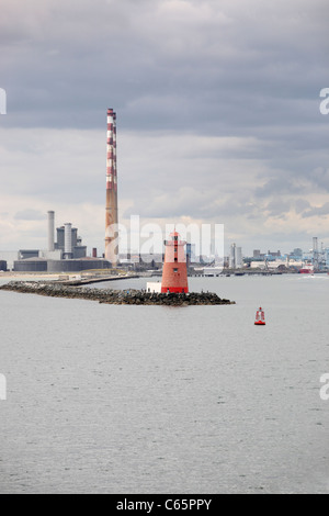 Poolbeg power station at the entrance to Dublin harbour with oil ...