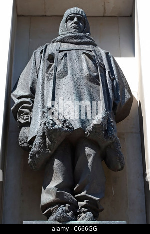 charles sargeant jagger's 1932 statue of polar explorer ernest ...
