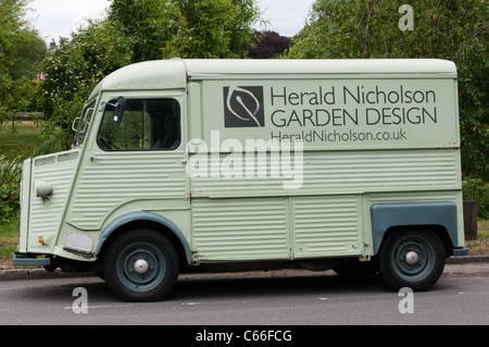 Classic French delivery van (Citroen) in Paris Stock Photo - Alamy