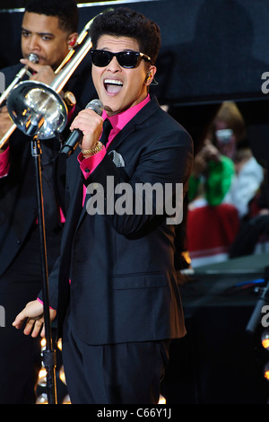 Bruno Mars on NBC today show 6-24-2011 Photo By John Barrett/PHOTOlink ...