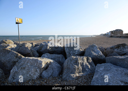 Rock outcrop Hythe beach Kent Stock Photo - Alamy