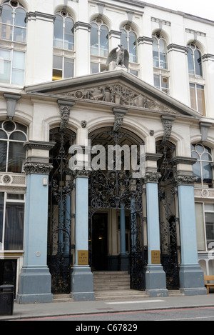 England, London, Southwark, The Historic Hop Exchange Building built in ...