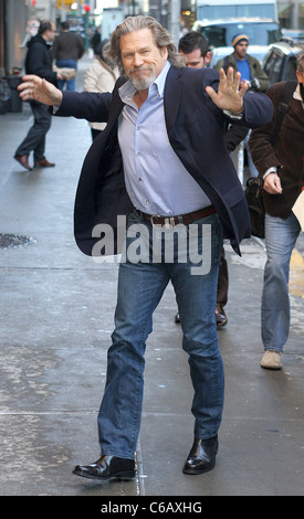 Jeff Bridges outside the Ed Sullivan Theater for the 'Late Show With ...