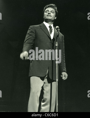 GUY MITCHELL US singer Stock Photo - Alamy