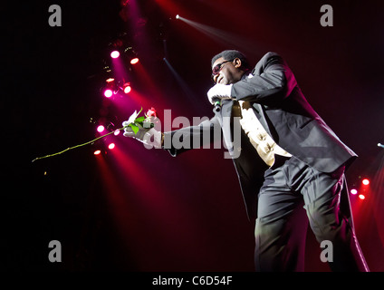 Al Green performing at Manchester Evening News (MEN) Arena Manchester ...