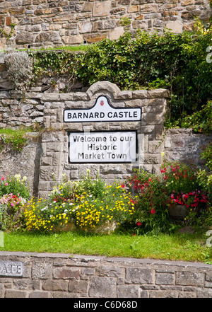Barnard Castle town sign and welcome message north east England UK ...