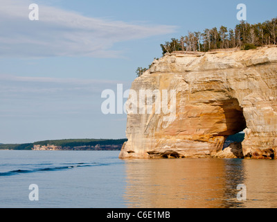 The Grand Portal coastline at Pictured Rocks National Lakeshore, Lake ...