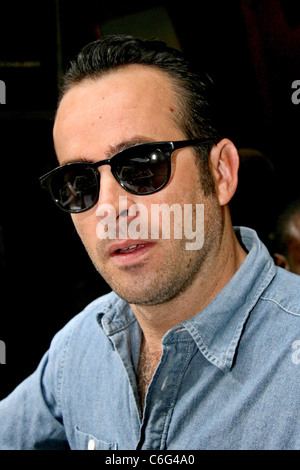 Jason Lee Celebrities leaving ABC studios after appearing on 'Live with ...