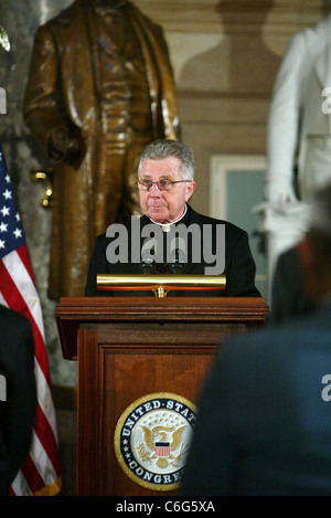 UNITED STATES - MARCH 10: Rep. Nancy Pelosi, D-Calif., conducts a news ...