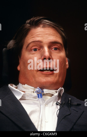 Paralyzed actor Christopher Reeves and wife Dana testify before the ...