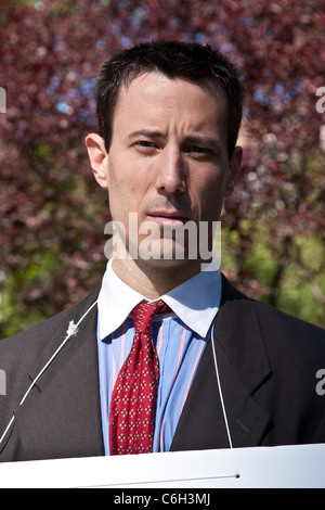 Jeff Ragsdale comedian and actor carries out his latest stunt by ...