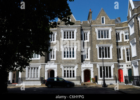 Lonsdale Square, Barnsbury N1, London, England Stock Photo - Alamy