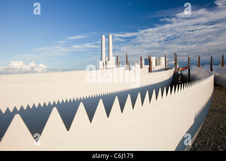wind turbine blades with serrated teeth to increase efficiency on the ...