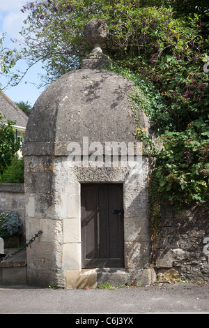 The Old Lock Up Gaol Hilperton Wiltshire Stock Photo - Alamy