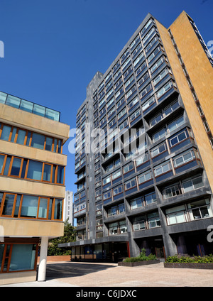 David Hume Tower and the Edinburgh Business School, part of Edinburgh ...
