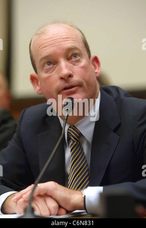 Lamar McKay (L), President and Chairman at BP America Inc., Steven ...