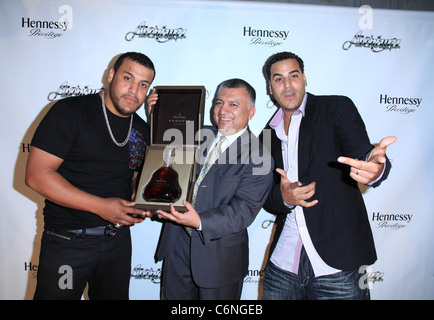 Aventura members Lenny Santos and Max Santos Aventura And Hennessy ...