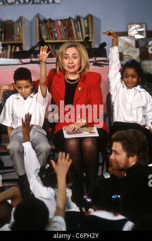 Hillary Clinton First Lady reads children kids reading school cleveland ...