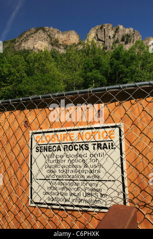 Seneca Rocks West Virginia The hiking trail to the top of Seneca Rocks ...