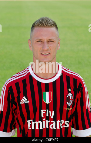IGNAZIO ABATE ITALY AC MILAN ITALY & AC MILAN OLYMPIC STADIUM KIEV ...