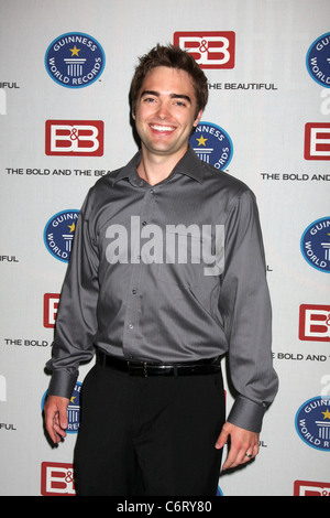Drew Tyler Bell 'Bold & the Beautiful' celebrates 5000 Shows at the CBS ...