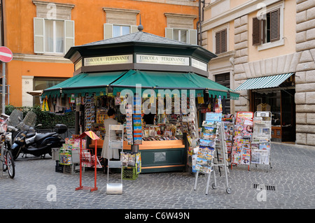 Newsstand in Rome Stock Photo - Alamy