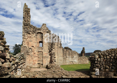 The sixteenth century Elphinstone Tower of [Kildrummy Castle ...