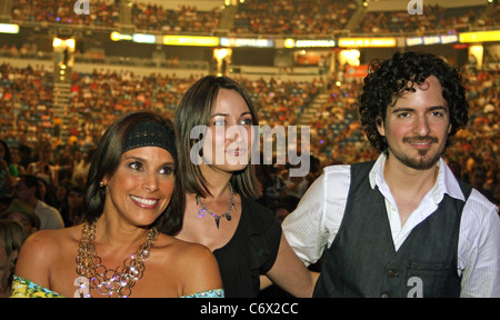 Karla Monroig and Alexandra Malagon with Tommy Torres Ednita Nazario ...