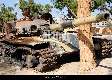 a blow up, destroyed T72 tank in the desert north of Ajadabiya Stock ...
