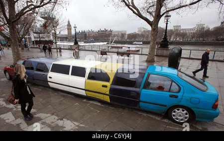 SUPER-STRETCH LIMO IS WHEELY GOOD That's some cut-and-shut car! Motor ...