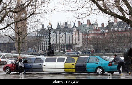SUPER-STRETCH LIMO IS WHEELY GOOD That's some cut-and-shut car! Motor ...