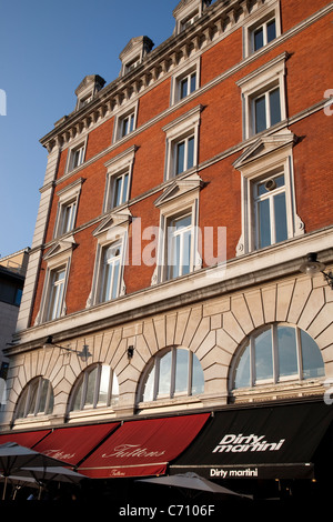 England, London, Covent Garden, Tuttons Cafe Restaurant Stock Photo - Alamy