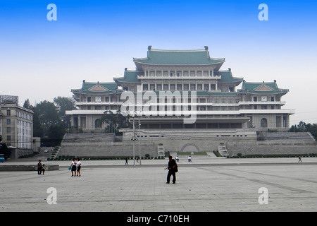 Old palace. Pyongyang. North Korea Stock Photo - Alamy