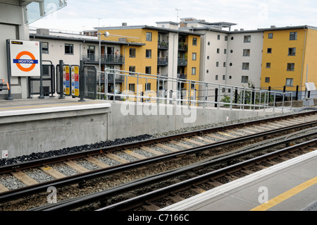 Hoxton London Overground Station Stock Photo - Alamy