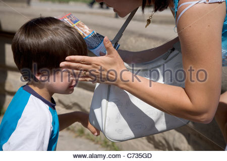 woman smacking child Stock Photo: 6414862 - Alamy
