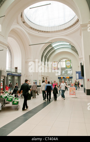The design for the Dresden Hauptbahnhof (main train station) by ...