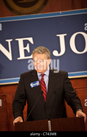 Republican South Carolina Treasurer Curtis Loftis prepares for a ...