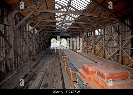 Ready and waiting at Didcot Shed Stock Photo - Alamy