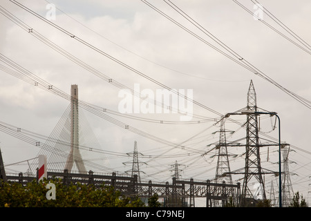 Connah's Quay power station and suspension bridge at night, Deeside ...