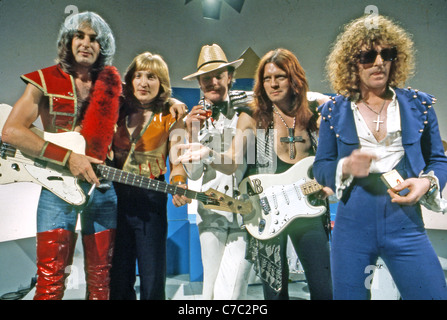 Mott the Hoople pop group, band members are Verden Allen, Buffin (Dale ...