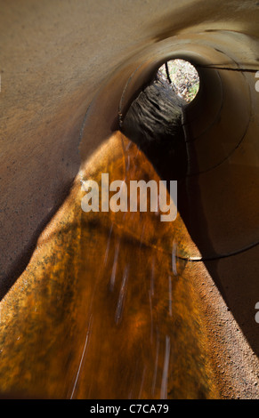 Concrete culvert, inside view. One-point perspective Stock Photo - Alamy