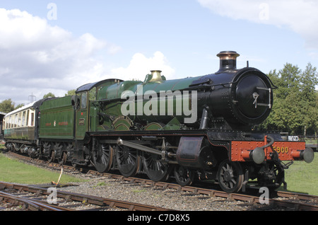 Hall Class Steam Locomotive 'Hinderton Hall' at Didcot Railway Centre ...