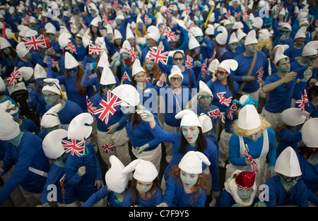 people dressed as smurfs, break the world record for most gathering of ...