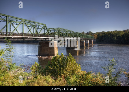 Frenchtown Bridge over the Delaware River, Frenchtown, New Jersey, USA ...