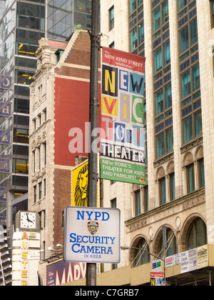 Shoppers in Times Square in New York carrying their purchases from ...
