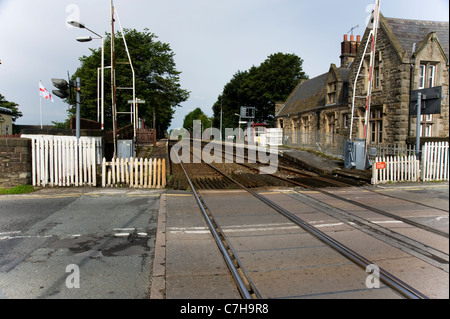 Parbold railway station and level crossing, Lancashire, England, UK ...