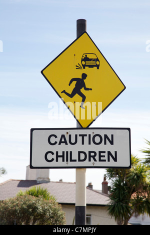 Children Crossing road sign Ireland Stock Photo - Alamy