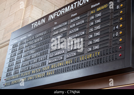 Information Board in Grand Central Terminal, NYC Stock Photo - Alamy