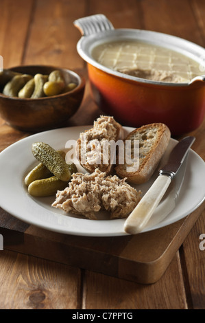 Rillettes de porc. Potted pork Stock Photo - Alamy