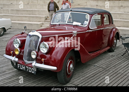 The Classic Car Show in Cardiff Bay displays a range of vintage and ...